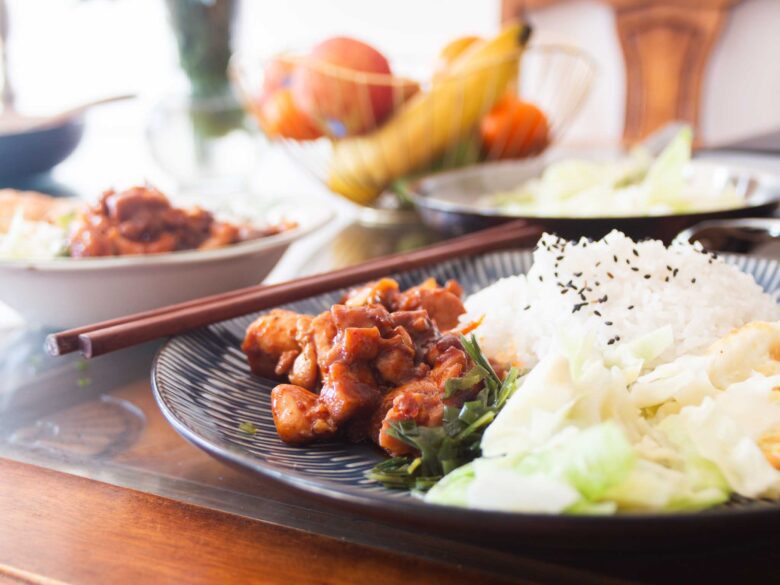 Korean Sweet and Spicy Chicken - Your next favourite dish! - Nutri ...