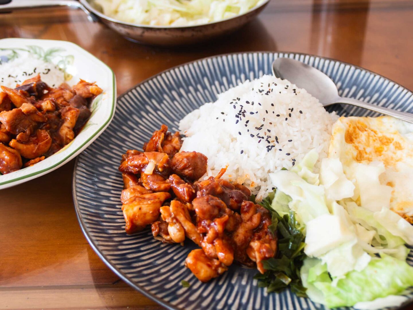 Korean Sweet and Spicy Chicken - Your next favourite dish! - Nutri ...